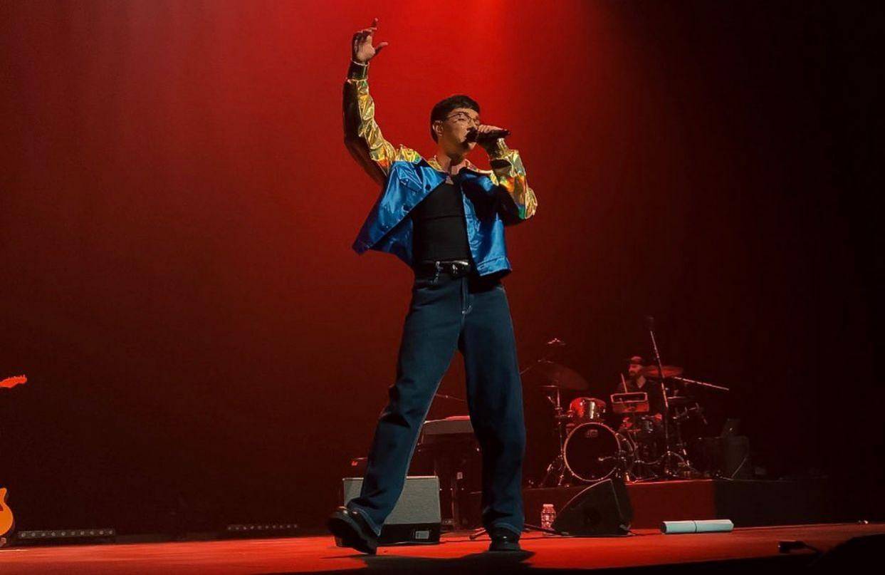 Flavio llega a Valencia de la mano de ‘Nits Acústiques’ - Pop Up Magazine